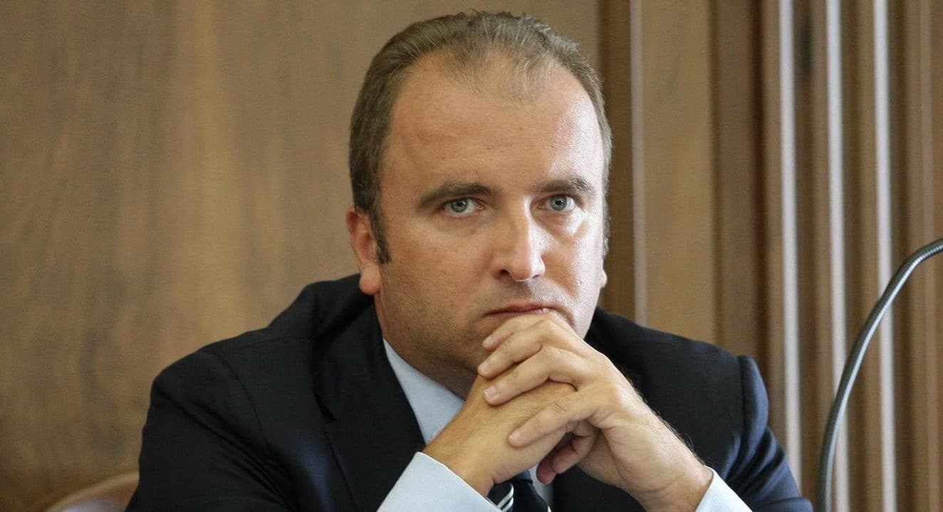 Il senatore Iannone a Battipaglia: "Parlamentari lontani dal territorio"
