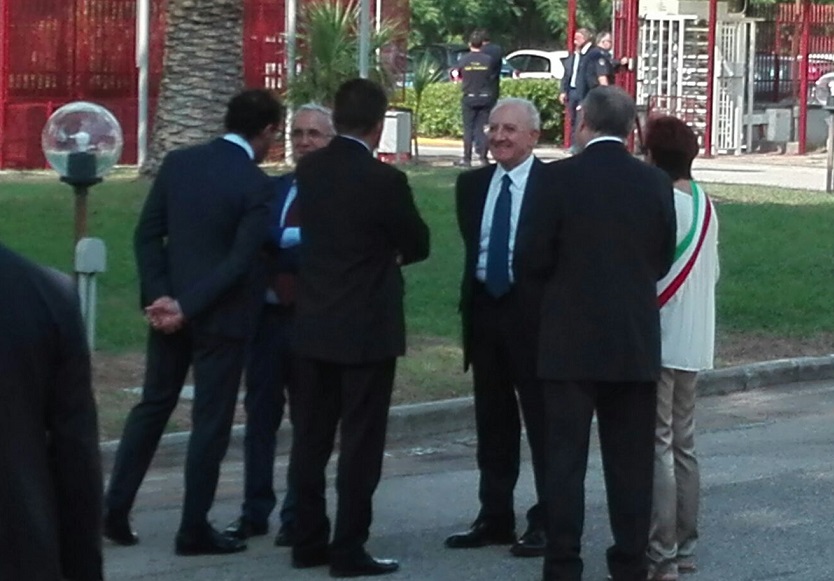 "Fos", De Luca incontra Colao. E i sindacati chiamano la sindaca ...