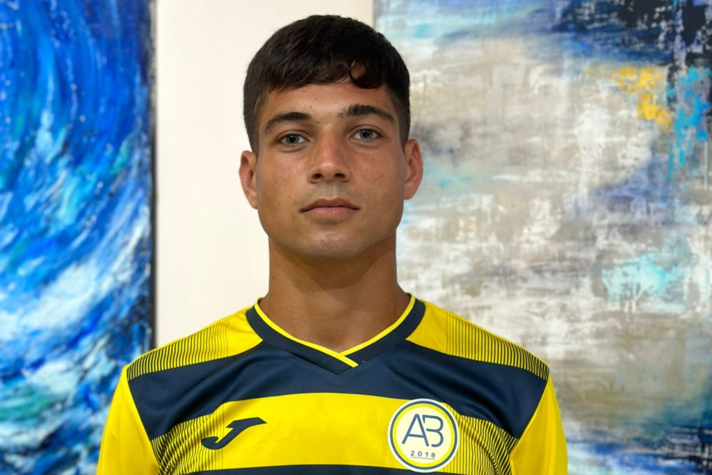 Calcio. Prime mosse di mercato per l'Atletico Battipaglia: arriva Ugo Leo